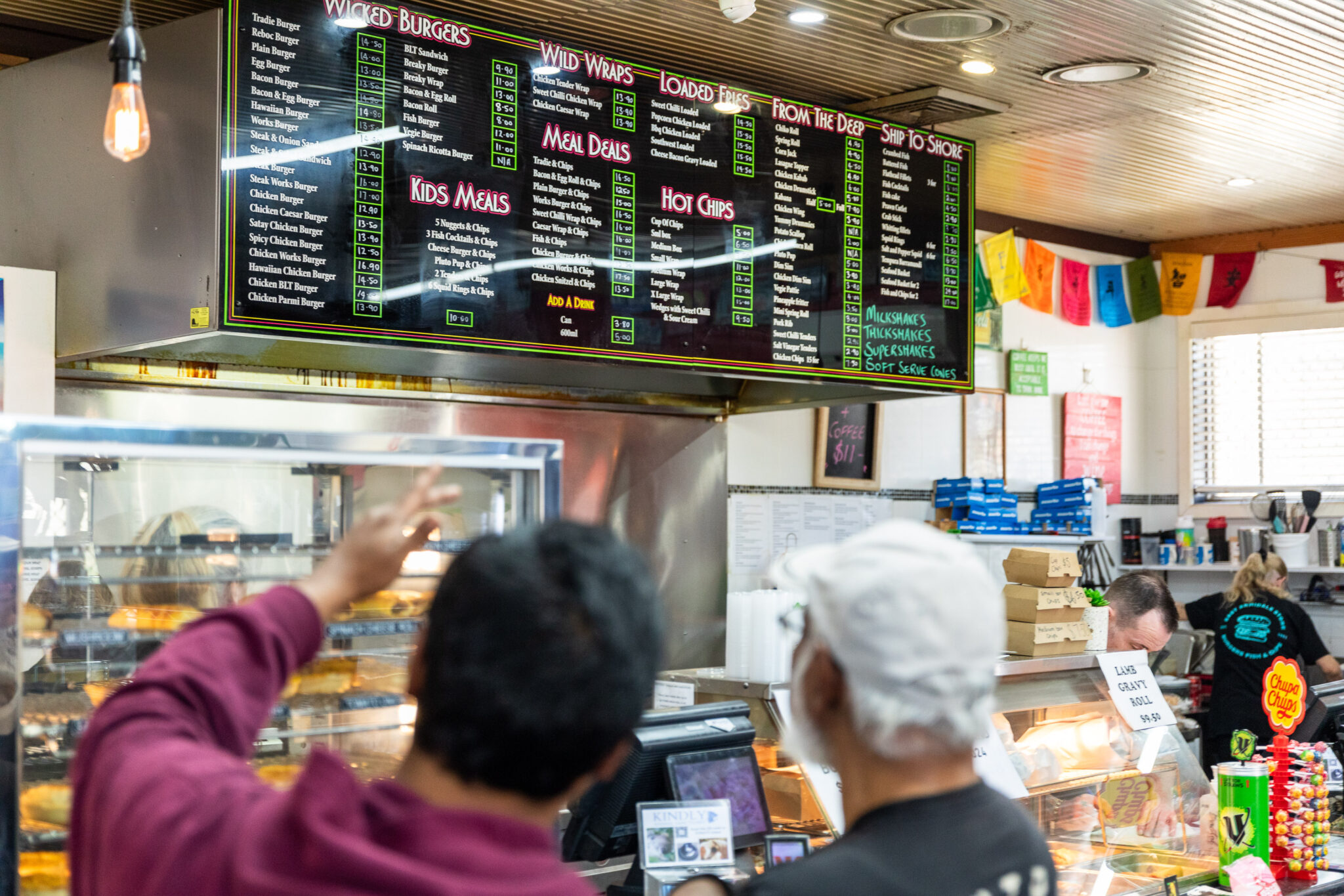 The burgers (and customer service) are better at East Armidale Store ...